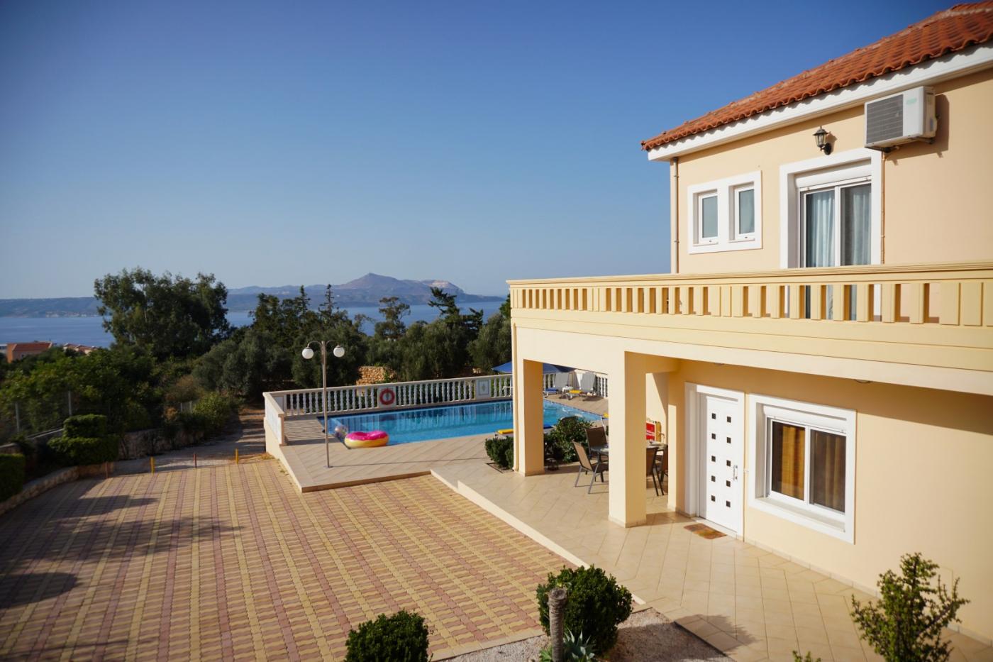 Villa Poppy - Villas in Plaka - Crete Escapes